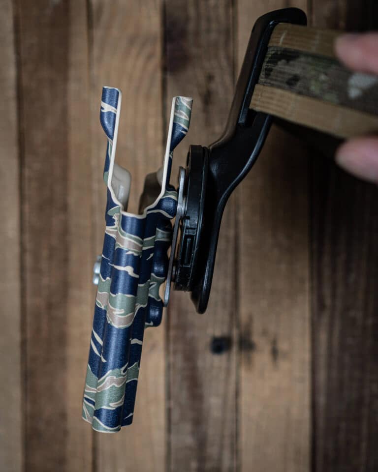 Choosing the best holster mount! A quick look at the best options ...